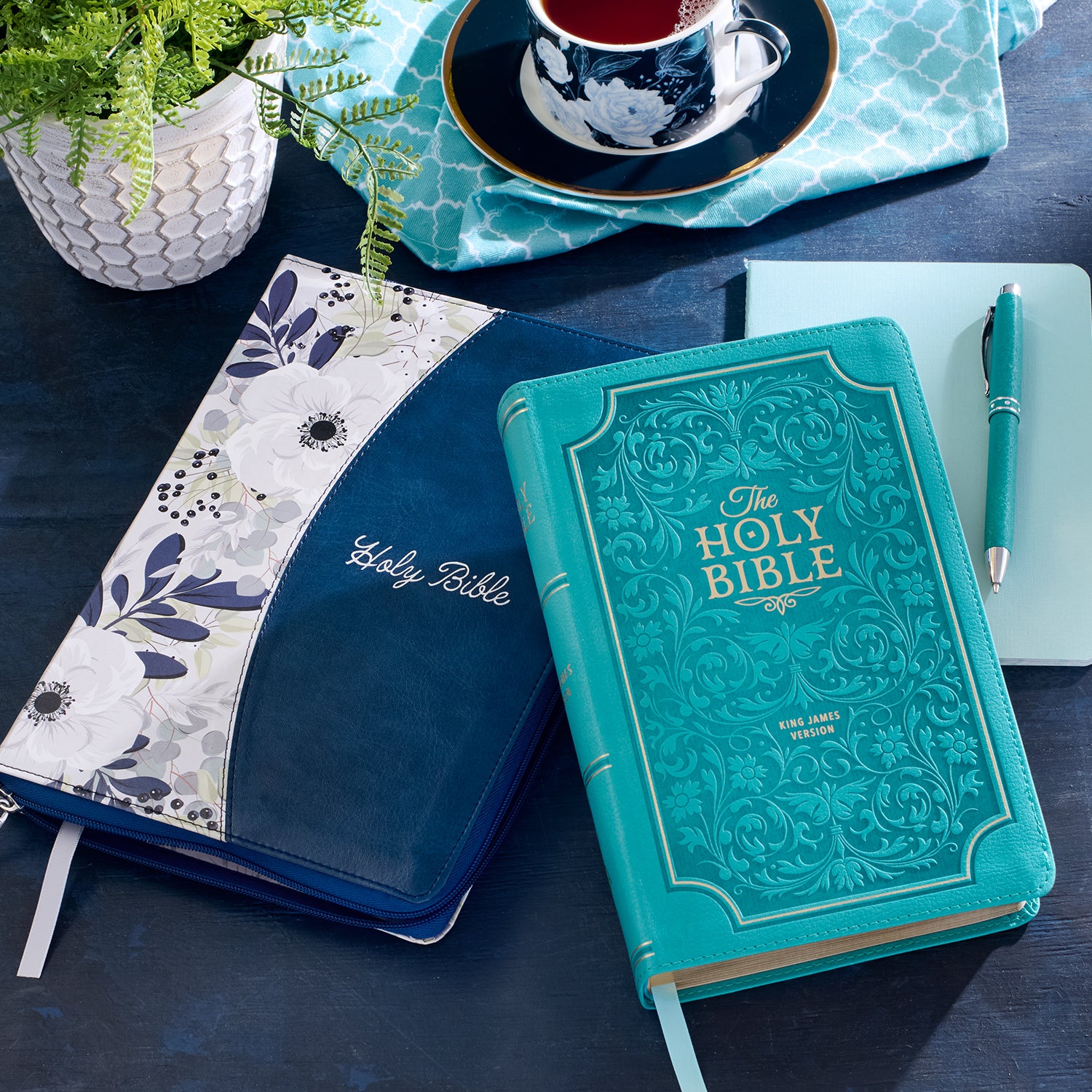 Bibles by Color – Christian Art Gifts